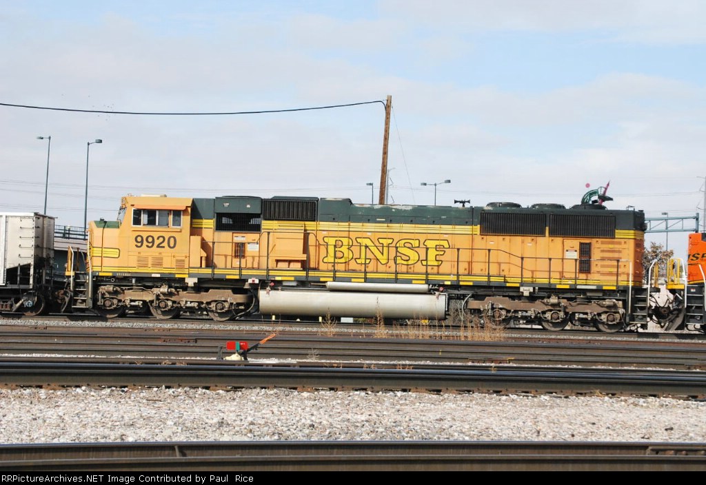 BNSF 9920